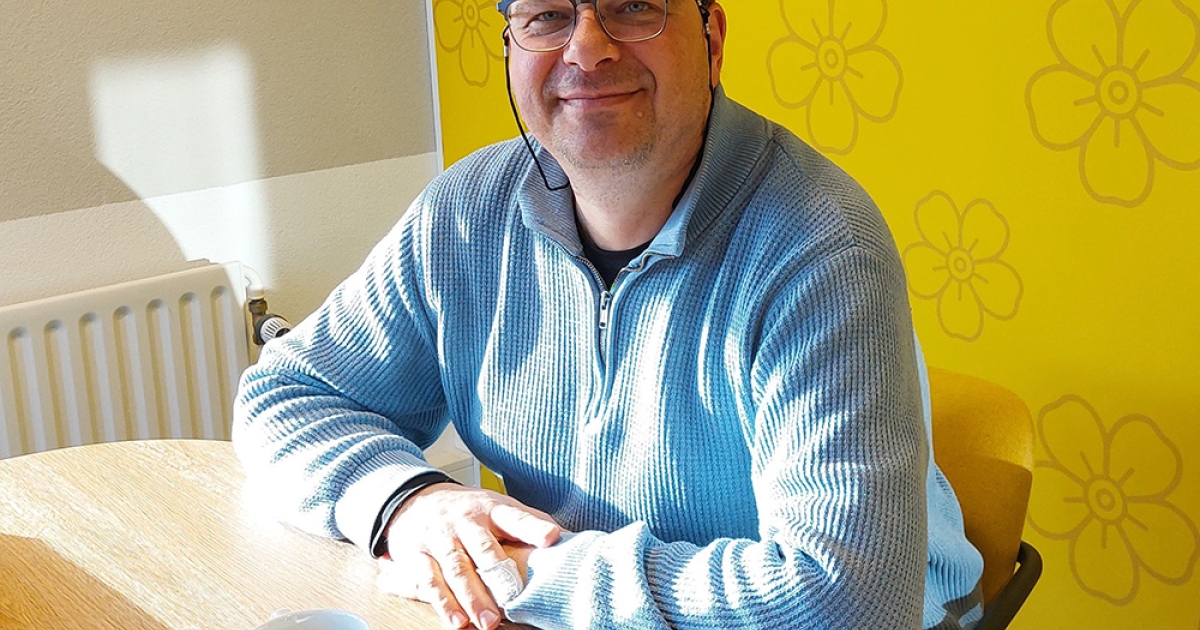 Jonge mensen met dementie missen ondersteuning en begrip uit de samenleving | Alzheimer Nederland